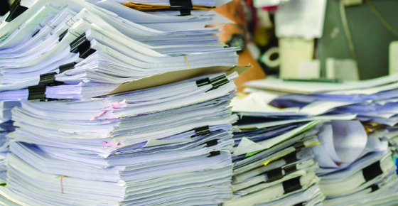 5 Simple Ways to De-clutter Your Workspace